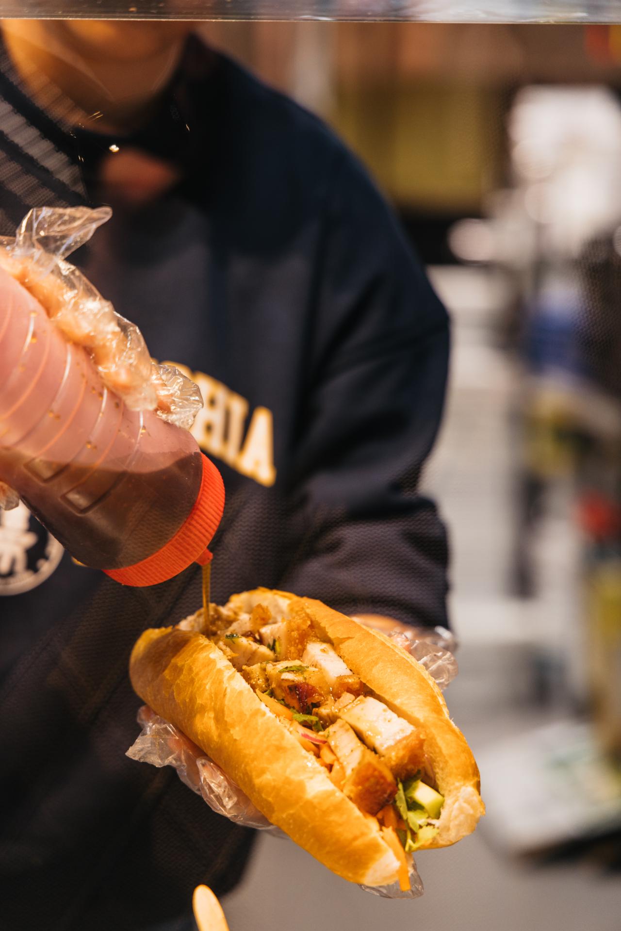 Dining - Capital Food Market